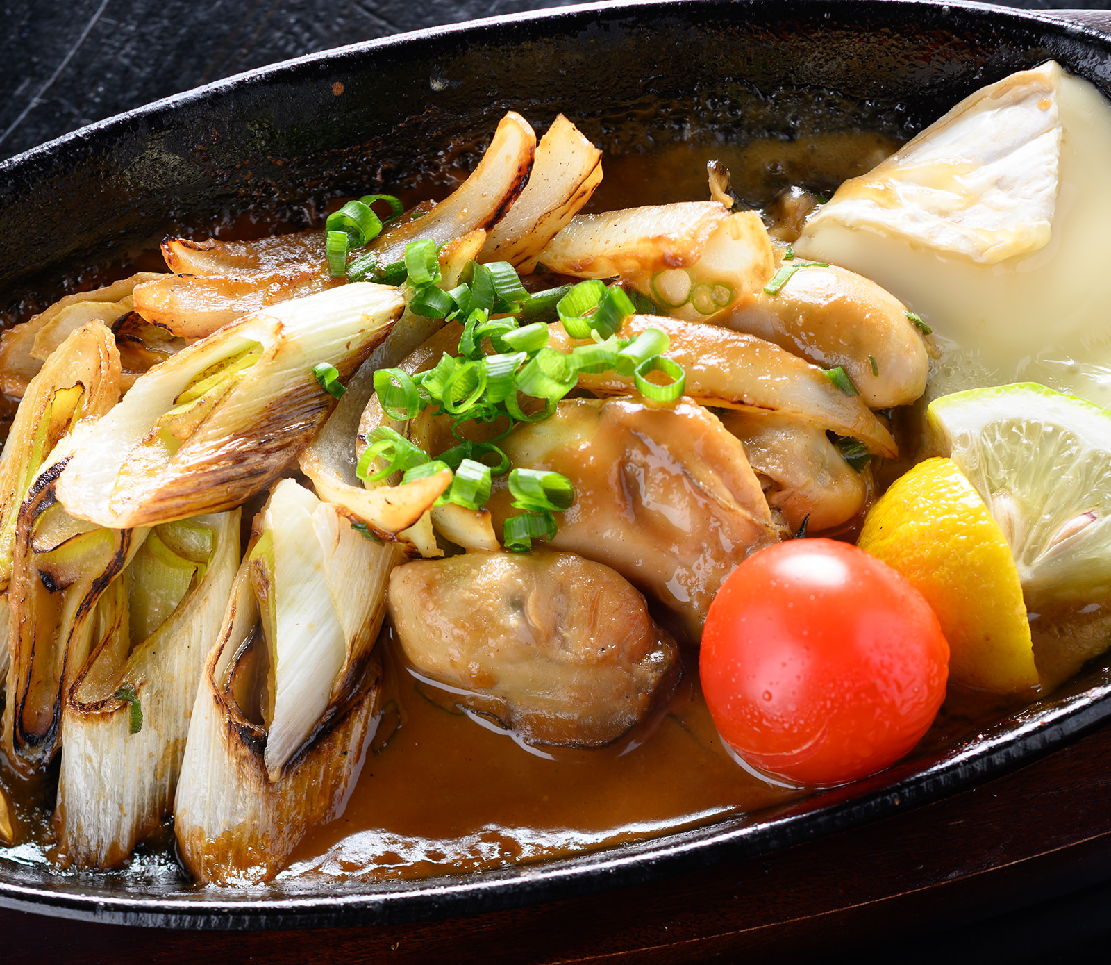 広島はしご牡蠣の｢牡蠣と白ネギ 味噌仕立て｣メニュー | カンパイ!広島県 牡蠣ングダム